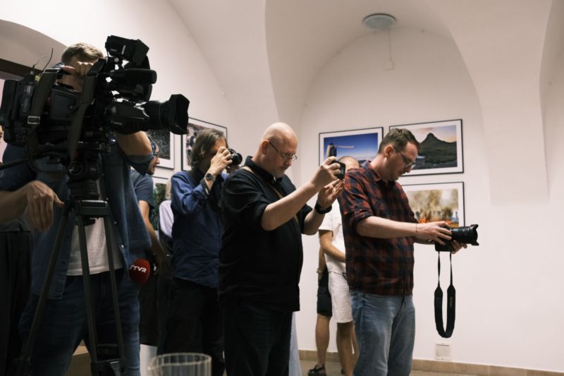 Vernisáž výstavy fotografov TASR: Krátka história budúcnosti - SLOVAK ...